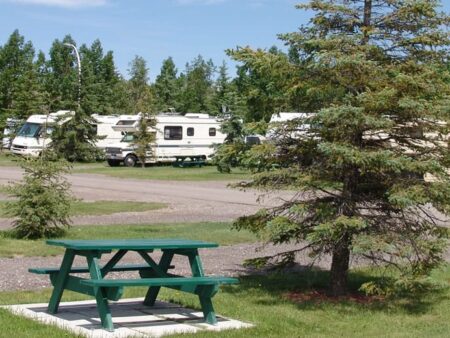 Discover Aspen Crossing Campground - Go RVing Canada