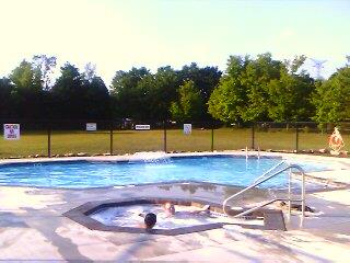 Discover Maple Grove RV Resort - Go RVing Canada